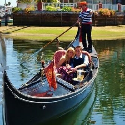 Gondola Adventures of Newport Beach | Romantic Gondola Cruises